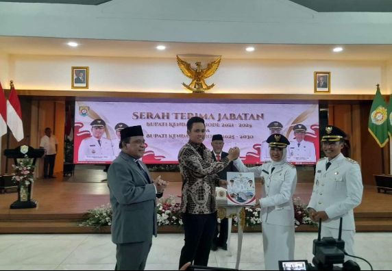 Serah Terima Jabatan (Sertijab) Bupati dan Wakil Bupati Kendal