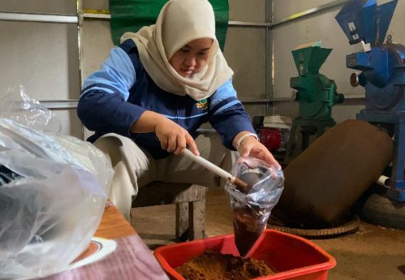 MAHASISWA KKN UIN WALISONGO POSKO 35 EKSPLORASI POTENSI DESA LIMBANGAN ...