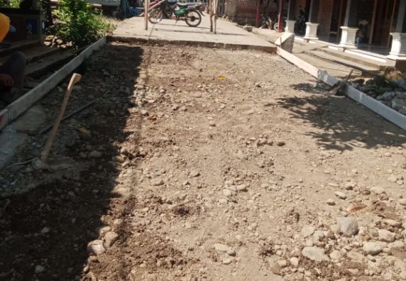 Pembangunan Rabat Beton Dusun Pidik RT 001, 002/ RW 006